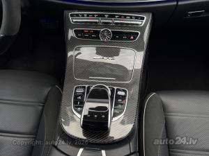 Pelēks Mercedes-Benz E-Class 2017 Tallina, ar dzinēja tilpumu 4.00 L un nobraukumu 159 tūkst. km par 53900 €, foto 9 vietnē AUTOMOTO.COM.LV