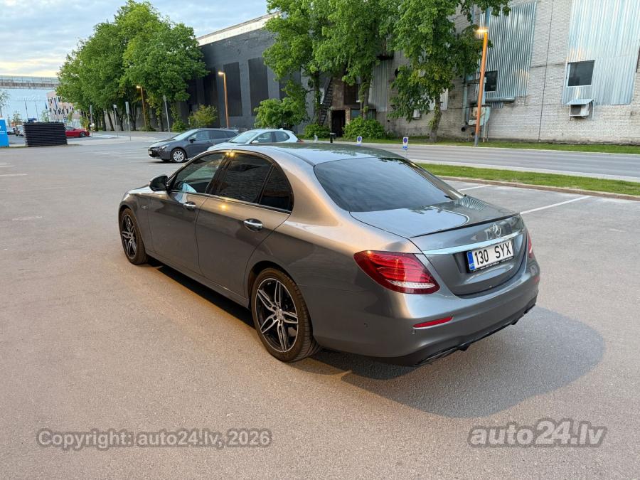 Grey Mercedes-Benz E-Class 2017 in Tallinn, with an engine capacity of 3.00 L and mileage of 122 thousand km for 38000 €, photo 5 on AUTOMOTO.COM.LV