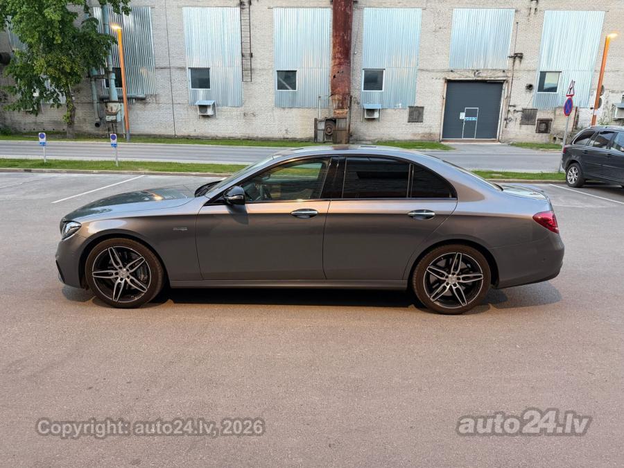 Grey Mercedes-Benz E-Class 2017 in Tallinn, with an engine capacity of 3.00 L and mileage of 122 thousand km for 38000 €, photo 6 on AUTOMOTO.COM.LV