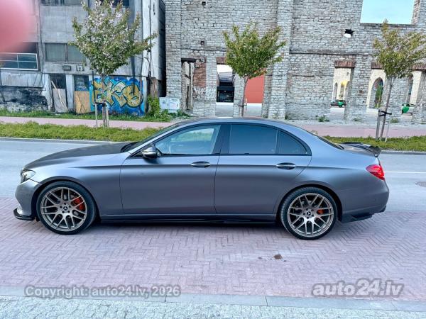 Pelēks Mercedes-Benz E-Class 2017 Tallina, ar dzinēja tilpumu 2.00 L un nobraukumu 0 tūkst. km par 12490 €, foto 7 vietnē AUTOMOTO.COM.LV