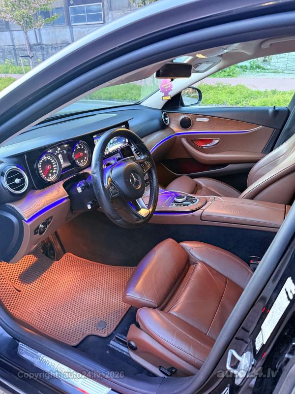 Pelēks Mercedes-Benz E-Class 2017 Tallina, ar dzinēja tilpumu 2.00 L un nobraukumu 0 tūkst. km par 12490 €, foto 9 vietnē AUTOMOTO.COM.LV