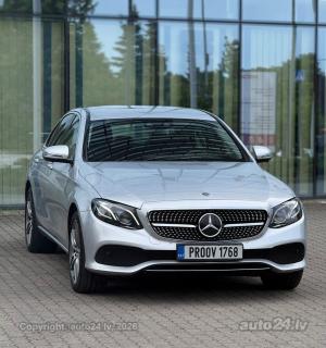 Pelēks Mercedes-Benz E-Class 2017 Tallina, ar dzinēja tilpumu 3.50 L un nobraukumu 185 tūkst. km par 23790 €, foto  vietnē AUTOMOTO.COM.LV