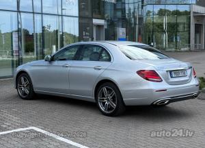 Grey Mercedes-Benz E-Class 2017 in Tallinn, with an engine capacity of 3.50 L and mileage of 185 thousand km for 23790 €, photo 7 on AUTOMOTO.COM.LV