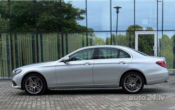 Grey Mercedes-Benz E-Class 2017 in Tallinn, with an engine capacity of 3.50 L and mileage of 185 thousand km for 23790 €, photo 7 on AUTOMOTO.COM.LV
