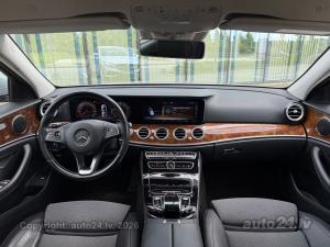 Grey Mercedes-Benz E-Class 2017 in Tallinn, with an engine capacity of 3.50 L and mileage of 185 thousand km for 23790 €, photo 11 on AUTOMOTO.COM.LV