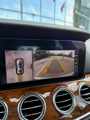 Grey Mercedes-Benz E-Class 2017 in Tallinn, with an engine capacity of 3.50 L and mileage of 185 thousand km for 23790 €, photo 15 on AUTOMOTO.COM.LV