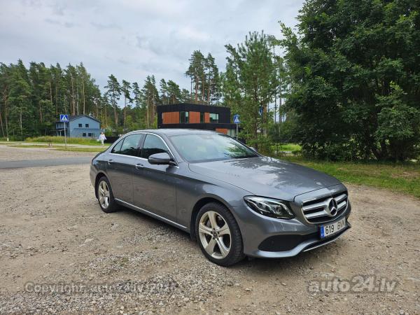 Pelēks Mercedes-Benz E-Class 2017 Hāpsalu, ar dzinēja tilpumu 3.00 L un nobraukumu 152 tūkst. km par 29000 €, foto 1 vietnē AUTOMOTO.COM.LV