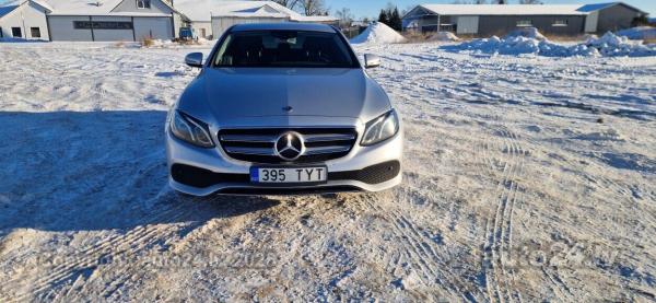 Pelēks Mercedes-Benz E-Class 2018 Kuresāre, ar dzinēja tilpumu 2.00 L un nobraukumu 270 tūkst. km par 20000 €, foto 3 vietnē AUTOMOTO.COM.LV