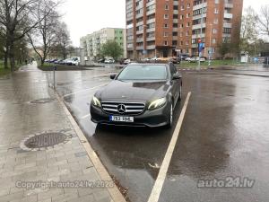 Pelēks Mercedes-Benz E-Class 2018 Tallina, ar dzinēja tilpumu 2.00 L un nobraukumu 386 tūkst. km par 18000 €, foto  vietnē AUTOMOTO.COM.LV