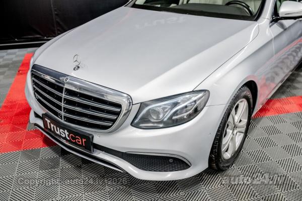 Grey Mercedes-Benz E-Class 2019 in Parnu, with an engine capacity of 2.00 L and mileage of 183 thousand km for 24000 €, photo 3 on AUTOMOTO.COM.LV