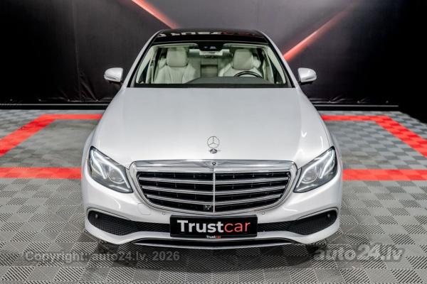 Grey Mercedes-Benz E-Class 2019 in Parnu, with an engine capacity of 2.00 L and mileage of 183 thousand km for 24000 €, photo 10 on AUTOMOTO.COM.LV