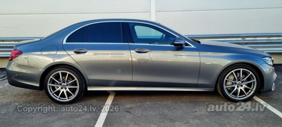 Grey Mercedes-Benz E-Class 2019 in Tallinn, with an engine capacity of 1.60 L and mileage of 211 thousand km for 20890 €, photo 4 on AUTOMOTO.COM.LV