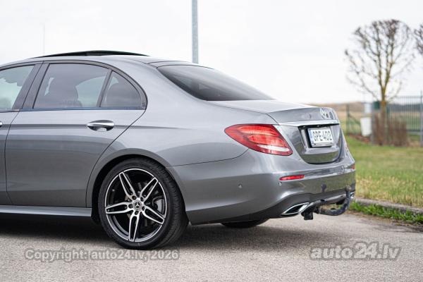 Grey Mercedes-Benz E-Class 2019 in Tartu, with an engine capacity of 2.00 L and mileage of 98 thousand km for 32900 €, photo 8 on AUTOMOTO.COM.LV