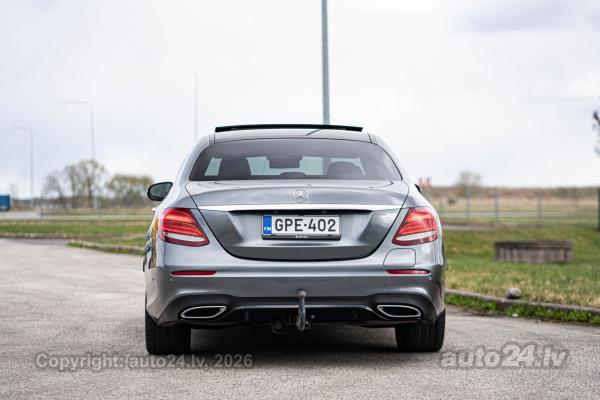 Grey Mercedes-Benz E-Class 2019 in Tartu, with an engine capacity of 2.00 L and mileage of 98 thousand km for 32900 €, photo 10 on AUTOMOTO.COM.LV