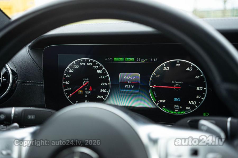 Grey Mercedes-Benz E-Class 2019 in Tartu, with an engine capacity of 2.00 L and mileage of 98 thousand km for 32900 €, photo 16 on AUTOMOTO.COM.LV