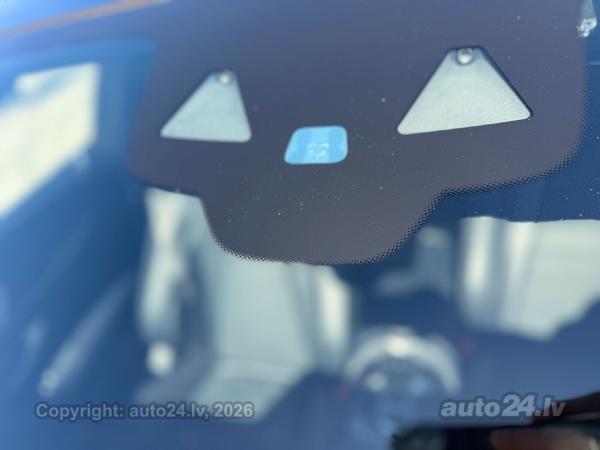 Grey Mercedes-Benz E-Class 2019 in Tallinn, with an engine capacity of 2.00 L and mileage of 195 thousand km for 24990 €, photo 9 on AUTOMOTO.COM.LV
