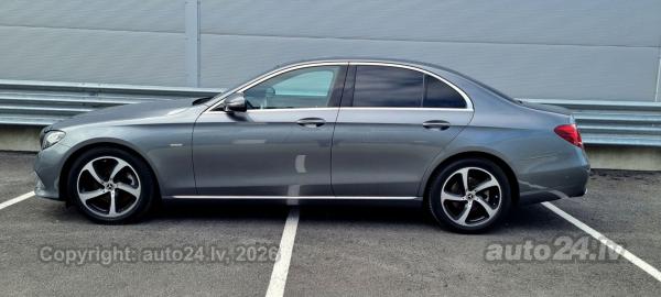 Pelēks Mercedes-Benz E-Class 2019 Tallina, ar dzinēja tilpumu 2.00 L un nobraukumu 119 tūkst. km par 23890 €, foto 5 vietnē AUTOMOTO.COM.LV