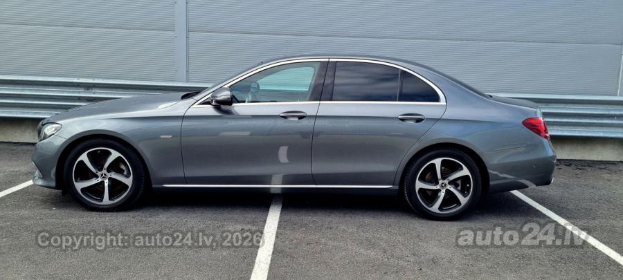 Pelēks Mercedes-Benz E-Class 2019 Tallina, ar dzinēja tilpumu 2.00 L un nobraukumu 119 tūkst. km par 23890 €, foto 6 vietnē AUTOMOTO.COM.LV
