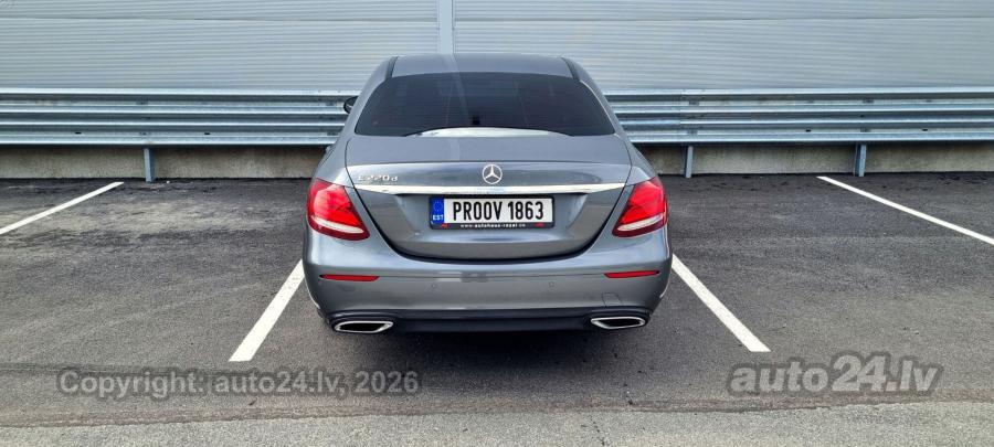 Pelēks Mercedes-Benz E-Class 2019 Tallina, ar dzinēja tilpumu 2.00 L un nobraukumu 119 tūkst. km par 23890 €, foto 8 vietnē AUTOMOTO.COM.LV