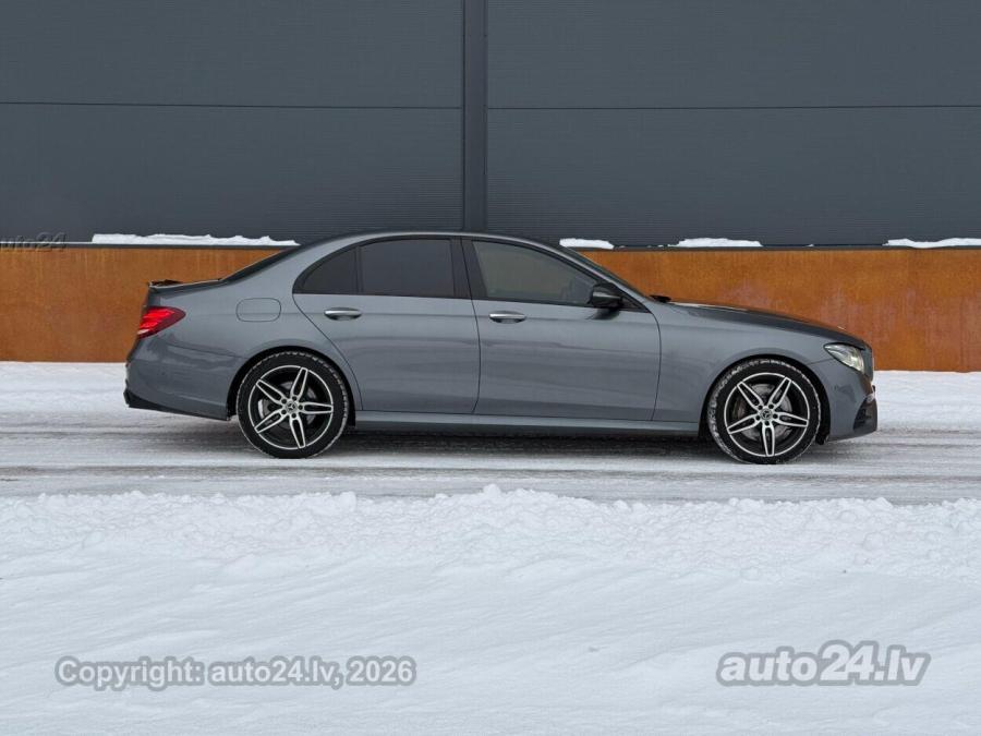 Pelēks Mercedes-Benz E-Class 2020 Tallina, ar dzinēja tilpumu 2.90 L un nobraukumu 162 tūkst. km par 29900 €, foto 6 vietnē AUTOMOTO.COM.LV