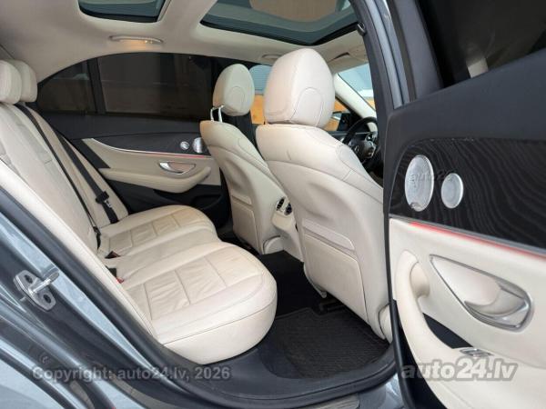 Pelēks Mercedes-Benz E-Class 2020 Tallina, ar dzinēja tilpumu 2.90 L un nobraukumu 162 tūkst. km par 29900 €, foto 11 vietnē AUTOMOTO.COM.LV