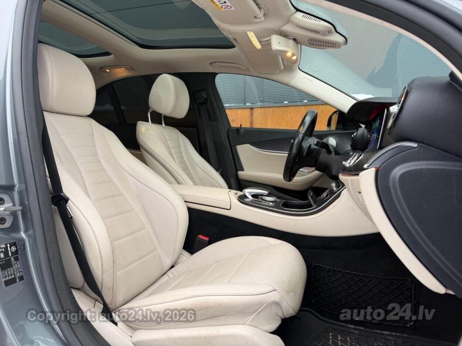 Pelēks Mercedes-Benz E-Class 2020 Tallina, ar dzinēja tilpumu 2.90 L un nobraukumu 162 tūkst. km par 29900 €, foto 12 vietnē AUTOMOTO.COM.LV