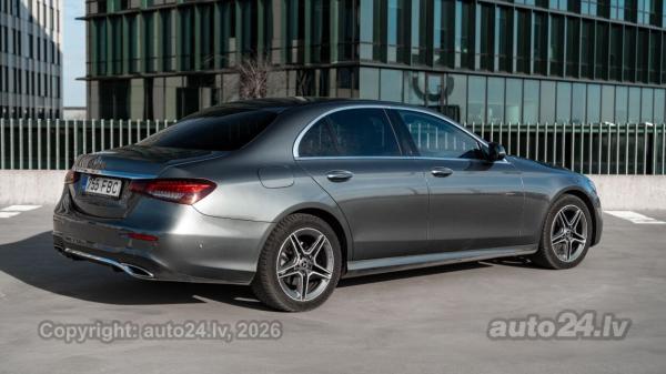 Grey Mercedes-Benz E-Class 2020 in Tallinn, with an engine capacity of 2.00 L and mileage of 123 thousand km for 30500 €, photo 6 on AUTOMOTO.COM.LV