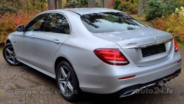 Grey Mercedes-Benz E-Class 2020 in Tallinn, with an engine capacity of 2.00 L and mileage of 147 thousand km for 24900 €, photo 4 on AUTOMOTO.COM.LV