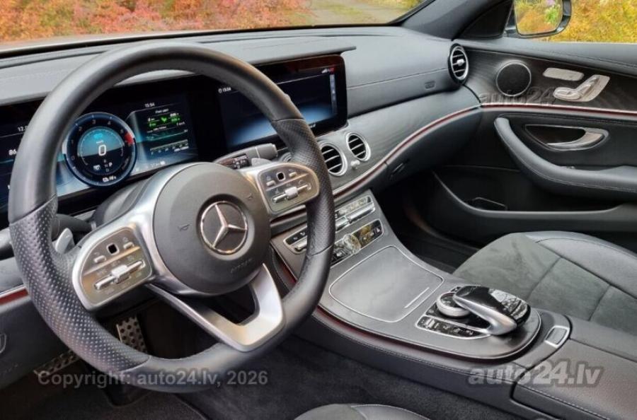 Grey Mercedes-Benz E-Class 2020 in Tallinn, with an engine capacity of 2.00 L and mileage of 147 thousand km for 24900 €, photo 8 on AUTOMOTO.COM.LV
