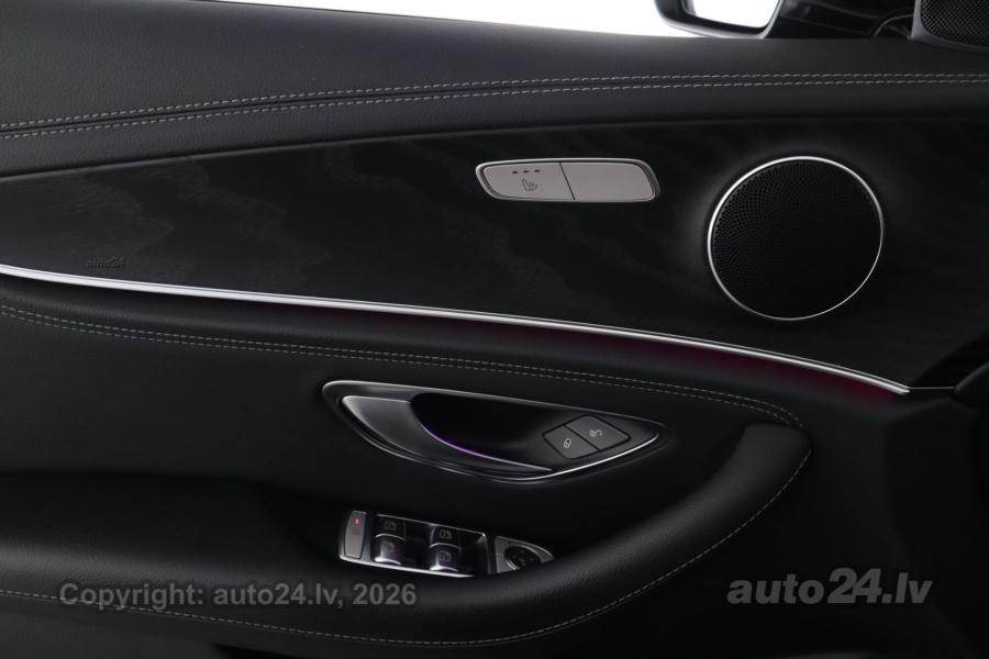 Pelēks Mercedes-Benz E-Class 2020 Tallina, ar dzinēja tilpumu 2.00 L un nobraukumu 124 tūkst. km par 33900 €, foto 15 vietnē AUTOMOTO.COM.LV