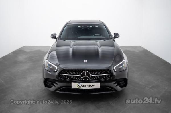 Pelēks Mercedes-Benz E-Class 2020 Tallina, ar dzinēja tilpumu 2.00 L un nobraukumu 56 tūkst. km par 39900 €, foto 2 vietnē AUTOMOTO.COM.LV