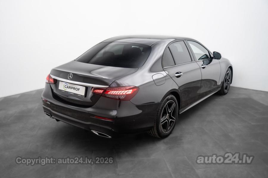 Pelēks Mercedes-Benz E-Class 2020 Tallina, ar dzinēja tilpumu 2.00 L un nobraukumu 56 tūkst. km par 39900 €, foto 5 vietnē AUTOMOTO.COM.LV