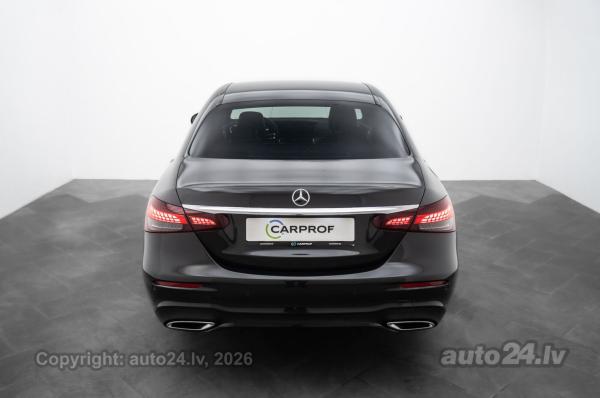 Pelēks Mercedes-Benz E-Class 2020 Tallina, ar dzinēja tilpumu 2.00 L un nobraukumu 56 tūkst. km par 39900 €, foto 5 vietnē AUTOMOTO.COM.LV