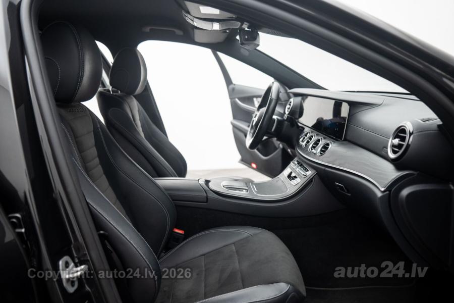 Pelēks Mercedes-Benz E-Class 2020 Tallina, ar dzinēja tilpumu 2.00 L un nobraukumu 56 tūkst. km par 39900 €, foto 12 vietnē AUTOMOTO.COM.LV
