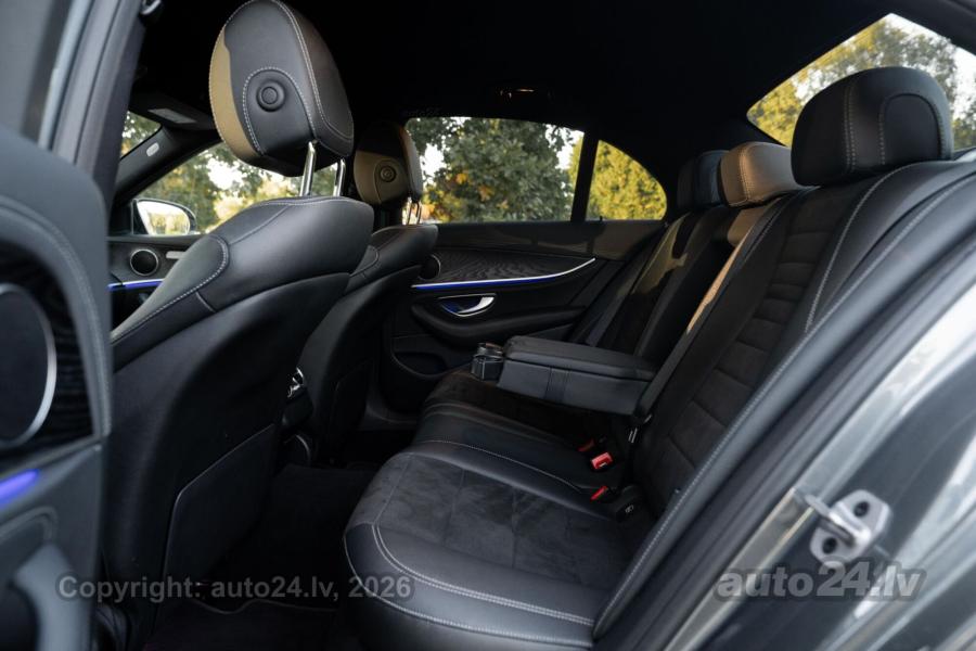Grey Mercedes-Benz E-Class 2020 in Tallinn, with an engine capacity of 2.00 L and mileage of 92 thousand km for 31900 €, photo 18 on AUTOMOTO.COM.LV