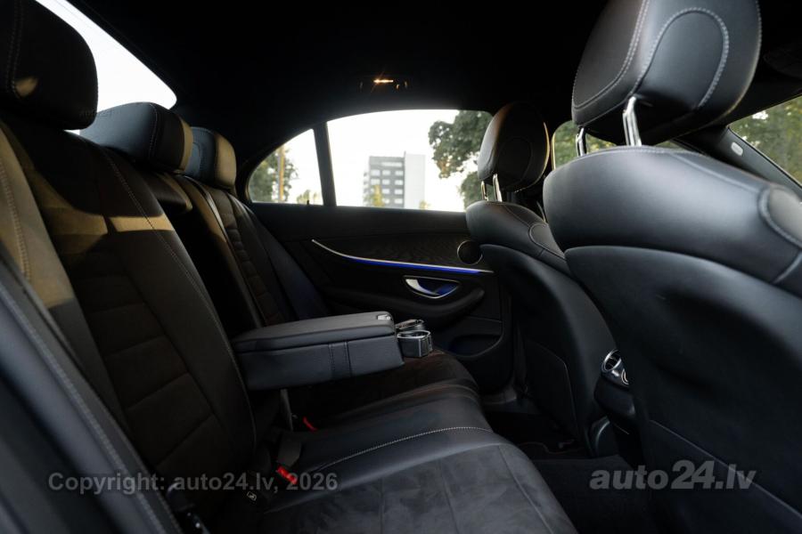 Grey Mercedes-Benz E-Class 2020 in Tallinn, with an engine capacity of 2.00 L and mileage of 92 thousand km for 31900 €, photo 20 on AUTOMOTO.COM.LV