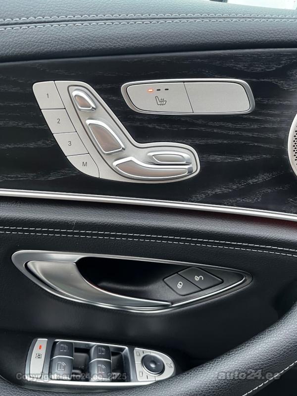 Pelēks Mercedes-Benz E-Class 2021 Tallina, ar dzinēja tilpumu 2.00 L un nobraukumu 86 tūkst. km par 41500 €, foto 11 vietnē AUTOMOTO.COM.LV