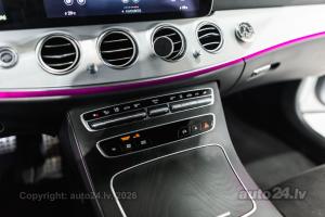 Grey Mercedes-Benz E-Class 2021 in Tallinn, with an engine capacity of 2.00 L and mileage of 104 thousand km for 34990 €, photo 24 on AUTOMOTO.COM.LV