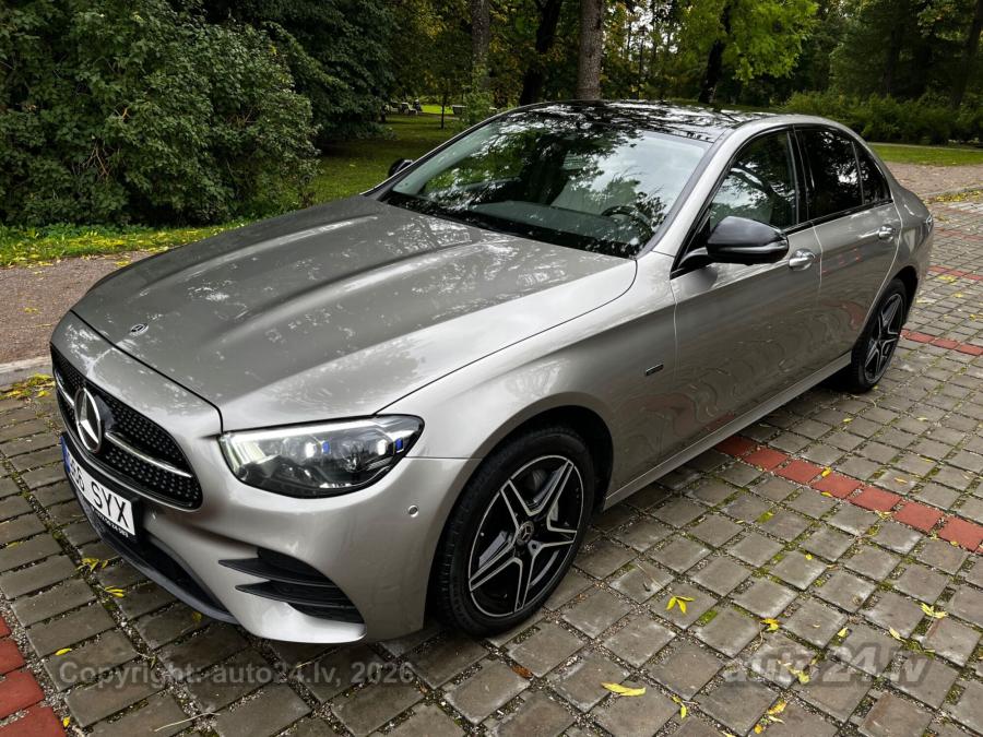 Grey Mercedes-Benz E-Class 2021 in Tallinn, with an engine capacity of 2.00 L and mileage of 175 thousand km for 32900 €, photo 3 on AUTOMOTO.COM.LV