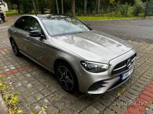 Grey Mercedes-Benz E-Class 2021 in Tallinn, with an engine capacity of 2.00 L and mileage of 175 thousand km for 32900 €, photo 4 on AUTOMOTO.COM.LV
