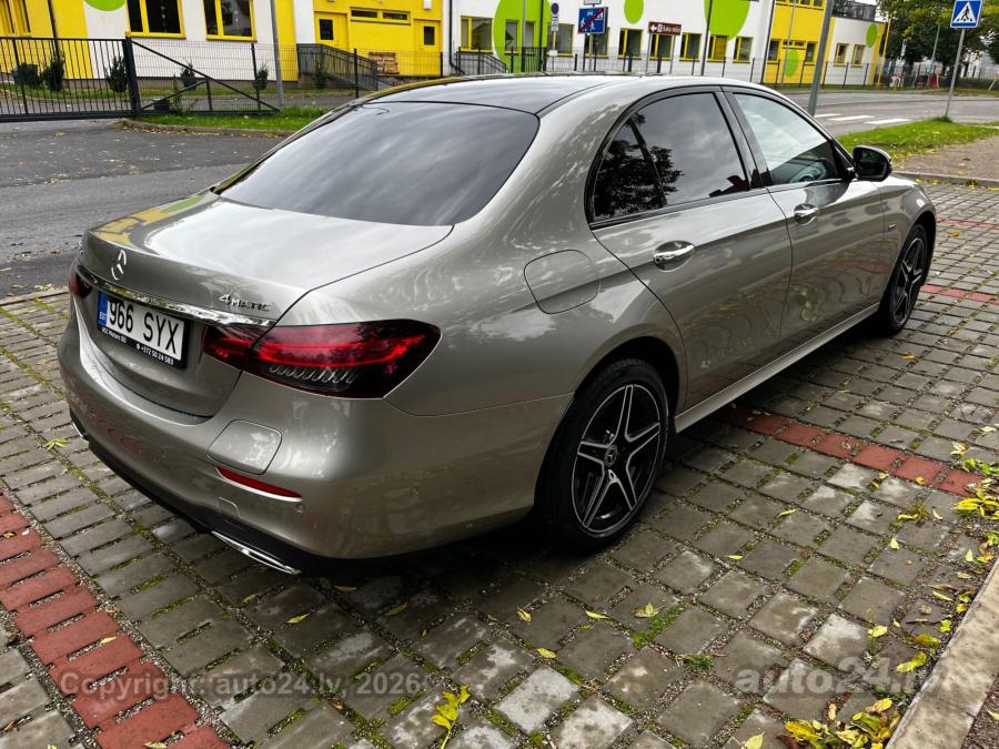 Grey Mercedes-Benz E-Class 2021 in Tallinn, with an engine capacity of 2.00 L and mileage of 175 thousand km for 32900 €, photo 5 on AUTOMOTO.COM.LV