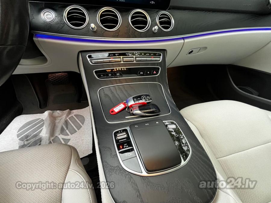 Grey Mercedes-Benz E-Class 2021 in Tallinn, with an engine capacity of 2.00 L and mileage of 175 thousand km for 32900 €, photo 17 on AUTOMOTO.COM.LV