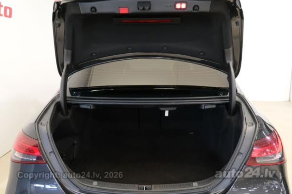 Grey Mercedes-Benz E-Class 2022 in Tallinn, with an engine capacity of 2.00 L and mileage of 156 thousand km for 29900 €, photo 11 on AUTOMOTO.COM.LV