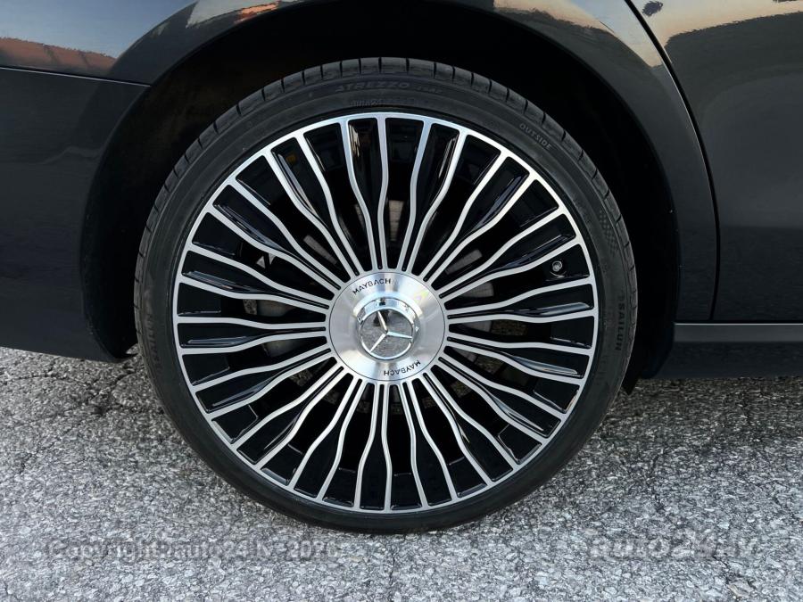 Grey Mercedes-Benz E-Class 2022 in Tartu, with an engine capacity of 2.00 L and mileage of 182 thousand km for 26990 €, photo 20 on AUTOMOTO.COM.LV