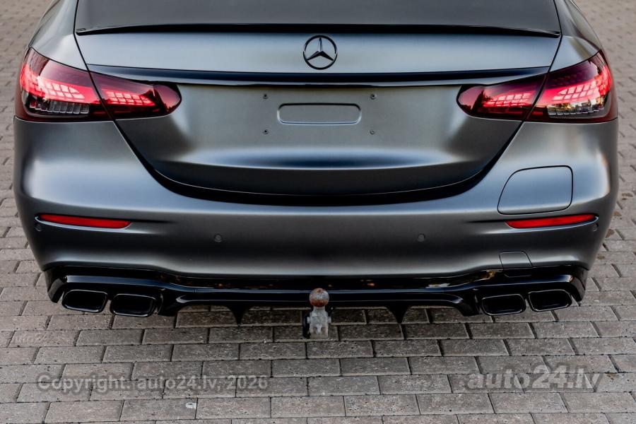 Pelēks Mercedes-Benz E-Class 2022 Pērnava, ar dzinēja tilpumu 2.00 L un nobraukumu 127 tūkst. km par 37990 €, foto 9 vietnē AUTOMOTO.COM.LV