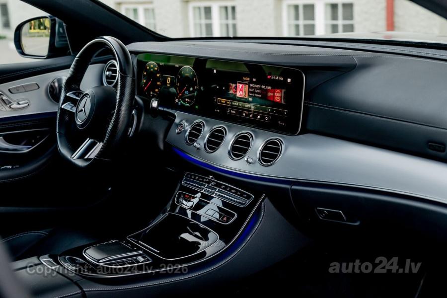 Pelēks Mercedes-Benz E-Class 2022 Pērnava, ar dzinēja tilpumu 2.00 L un nobraukumu 127 tūkst. km par 37990 €, foto 12 vietnē AUTOMOTO.COM.LV