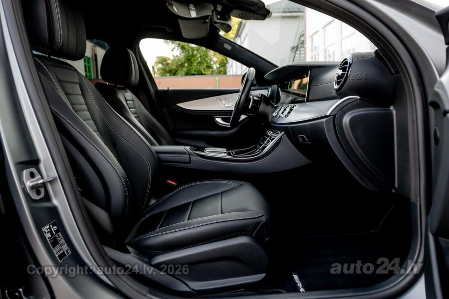Pelēks Mercedes-Benz E-Class 2022 Pērnava, ar dzinēja tilpumu 2.00 L un nobraukumu 127 tūkst. km par 37990 €, foto 14 vietnē AUTOMOTO.COM.LV