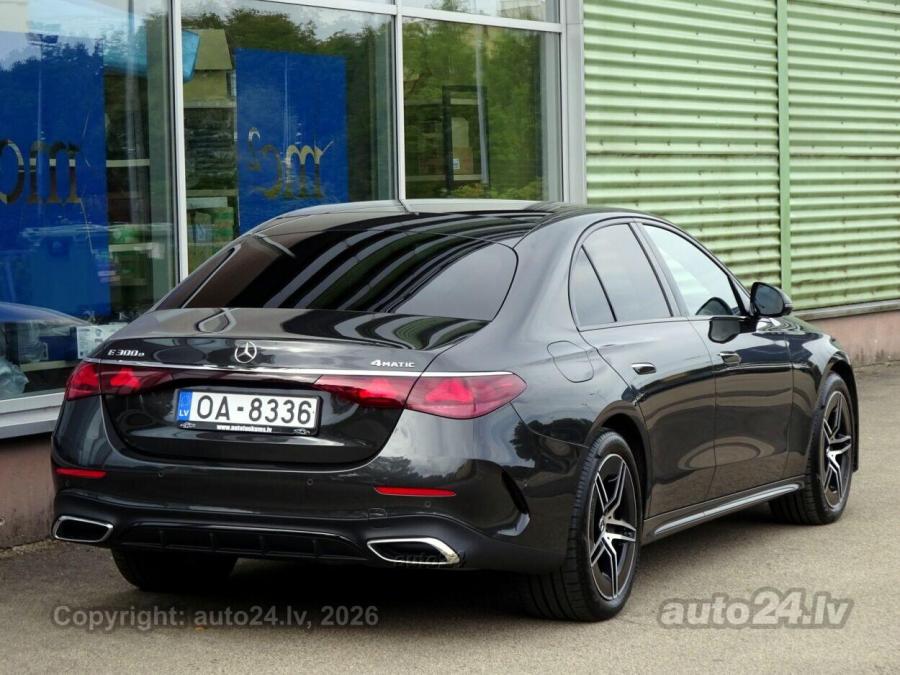 Pelēks Mercedes-Benz E-Class 2023 Rīga, ar dzinēja tilpumu 2.00 L un nobraukumu 6 tūkst. km par 69500 €, foto 2 vietnē AUTOMOTO.COM.LV
