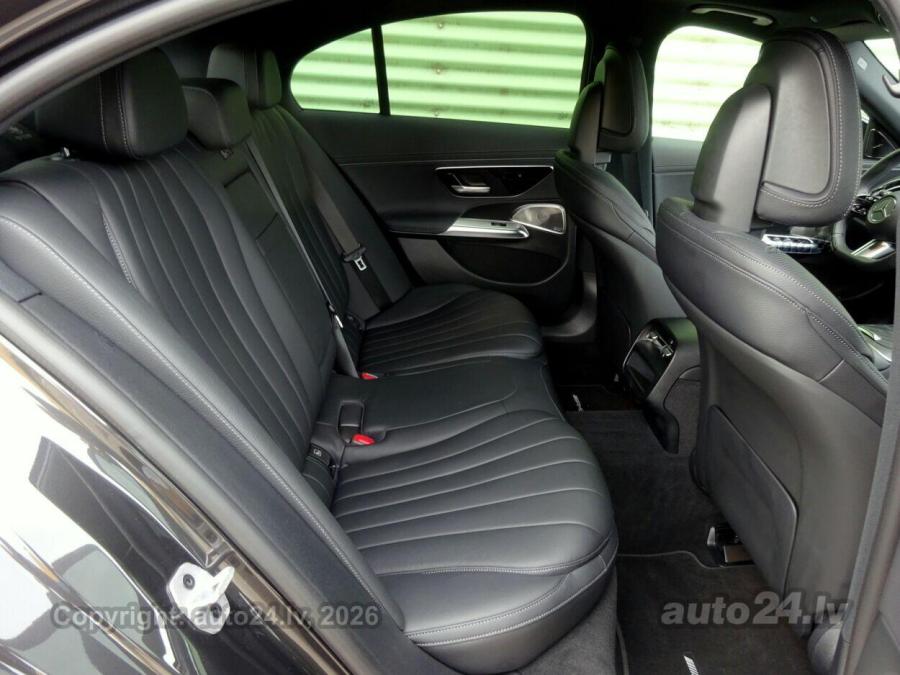Pelēks Mercedes-Benz E-Class 2023 Rīga, ar dzinēja tilpumu 2.00 L un nobraukumu 6 tūkst. km par 69500 €, foto 9 vietnē AUTOMOTO.COM.LV