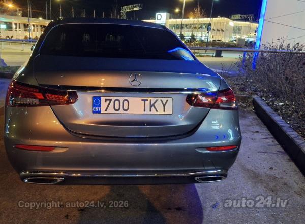 Pelēks Mercedes-Benz E-Class 2023 Tallina, ar dzinēja tilpumu 2.00 L un nobraukumu 25 tūkst. km par 44444 €, foto 10 vietnē AUTOMOTO.COM.LV